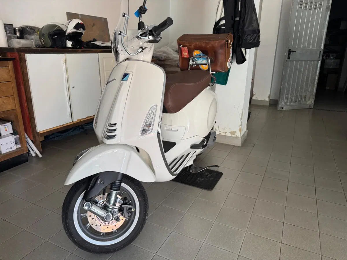 Vendo Vespa Primavera 125 3V ie ABS (2018 - 19) usata a Rivarossa ...