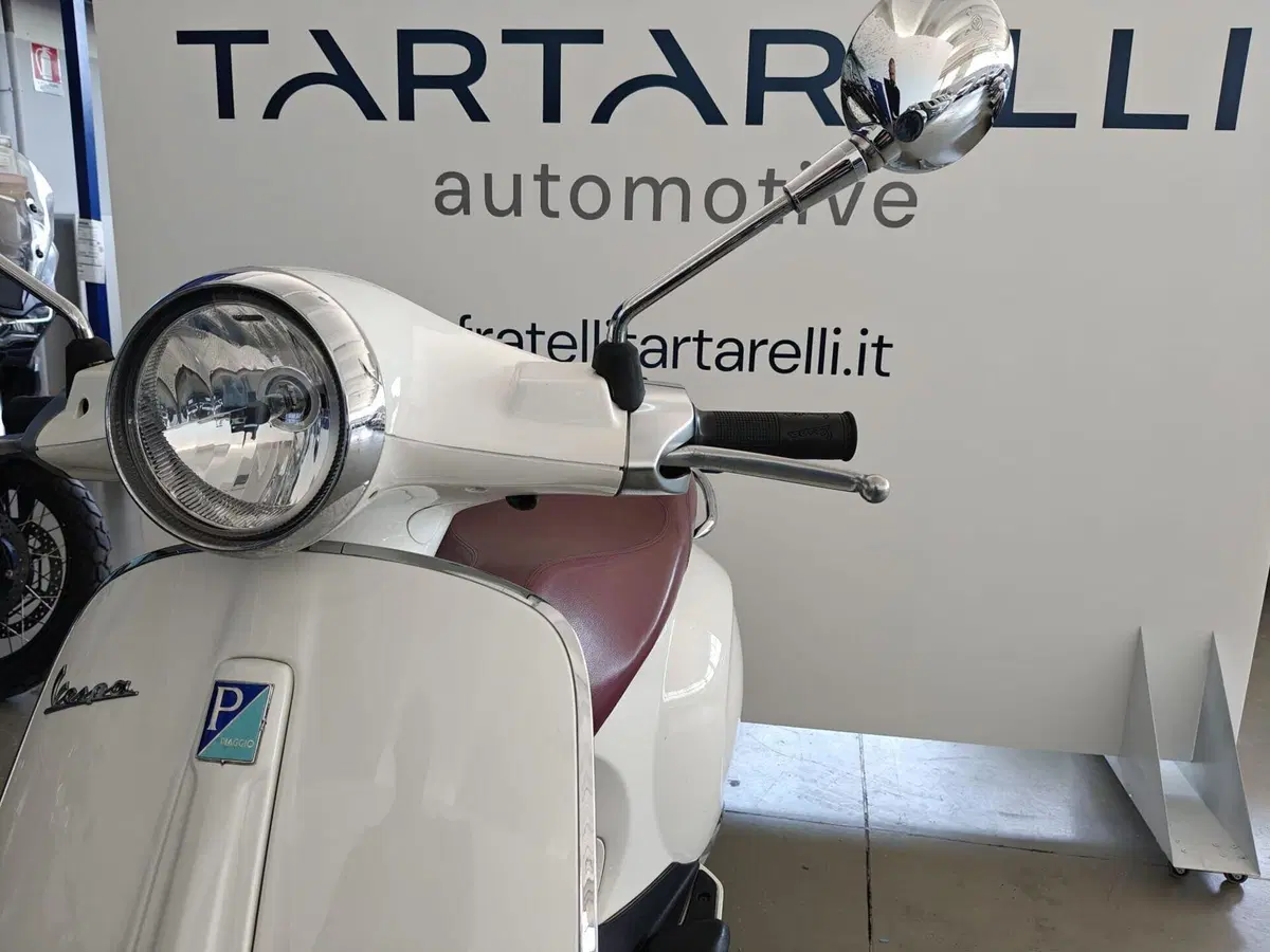 Vendo Vespa Primavera 125 3V i-get ABS (2017 - 18) usata a Monopoli ...