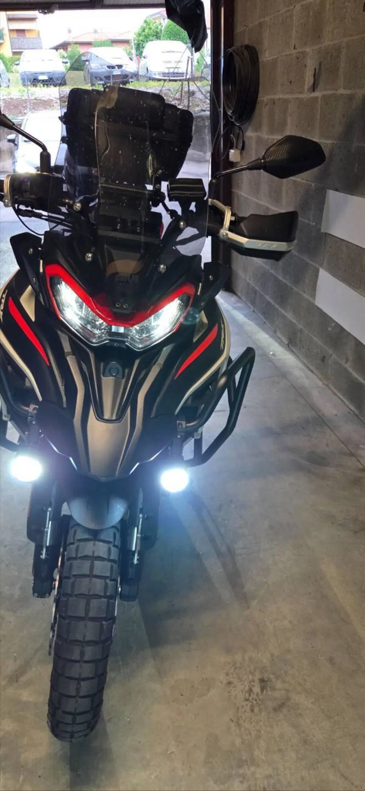 Vendo Benelli TRK 702X (2023 - 25) usata a Vedano Olona (codice ...