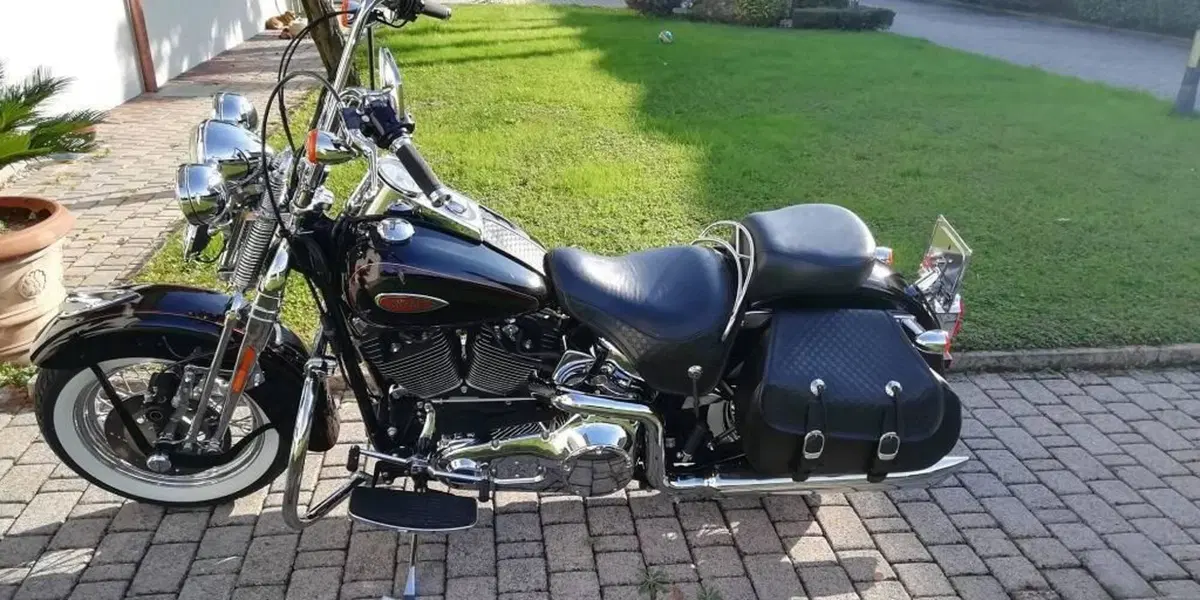 Vendo Harley-Davidson 1450 Heritage Springer (2000 - 03) - FLSTS usata ...