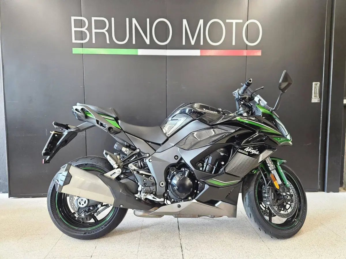 Vendo Kawasaki Ninja 1000 SX (2021 - 24) usata a Alme' (codice 10030580 ...