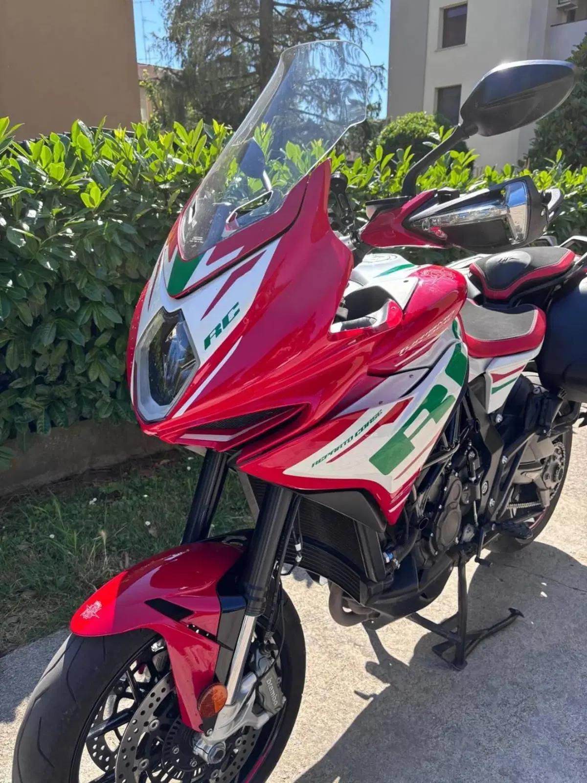 Vendo MV Agusta Turismo Veloce 800 RC SCS (2022 - 26) usata a Imola ...