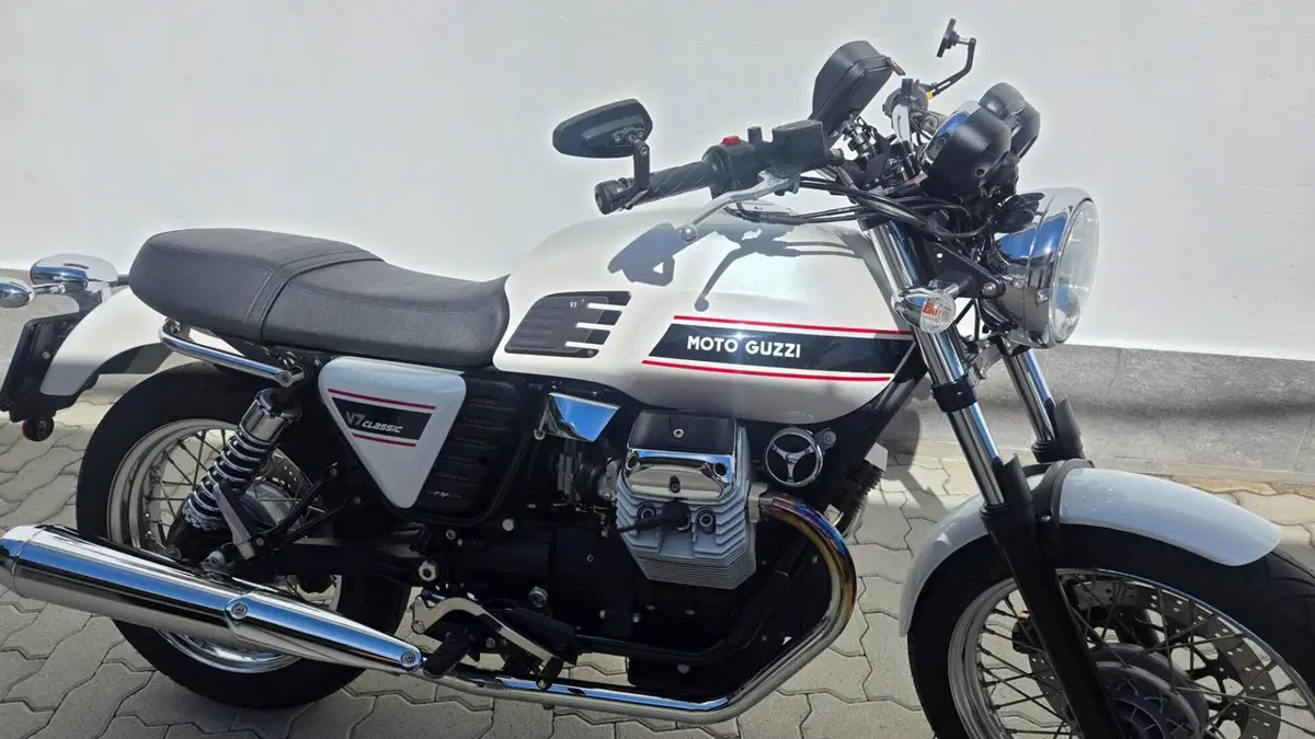 Vendo Moto Guzzi V7 II Special (2015 - 17) usata a Castellanza (codice ...