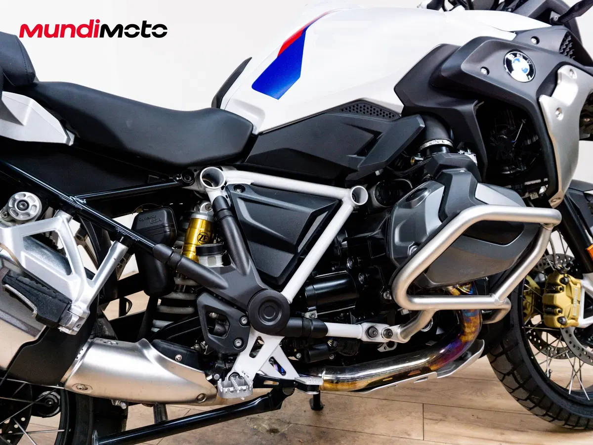 Vendo Bmw R 1250 GS (2021 - 24) usata a Catania (codice 10030814) - Moto.it
