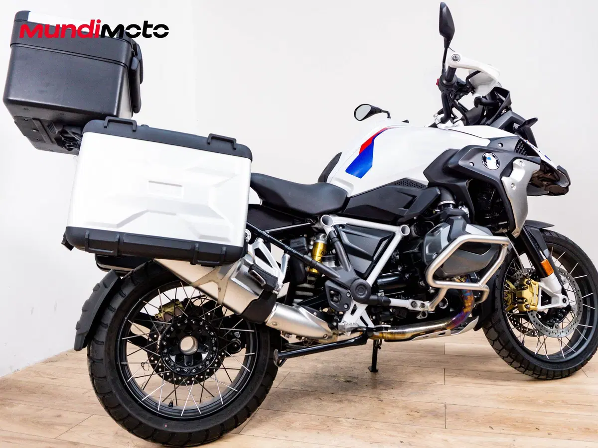 Vendo Bmw R 1250 GS (2021 - 24) usata a Roma (codice 10030925) - Moto.it