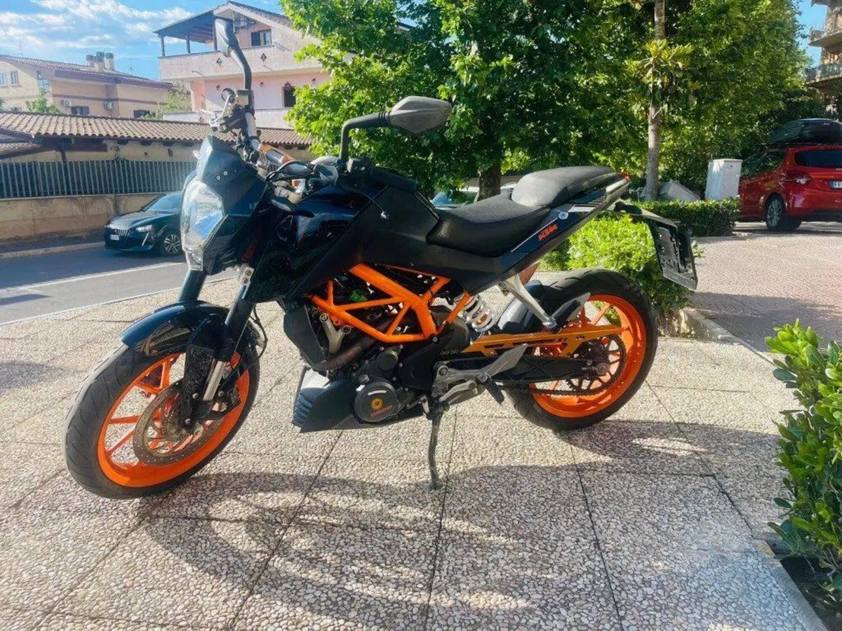 Vendo KTM 390 Duke ABS (2017 - 20) usata a Guidonia Montecelio (codice ...