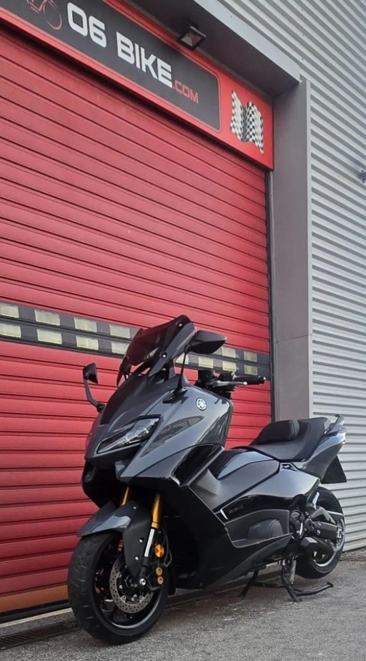 Vendo Yamaha T-Max 560 (2022 - 24) usata a Pomezia (codice 10031050 ...