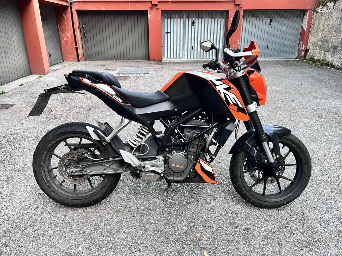 Vendo KTM 125 Duke usata a Pesaro (codice 10031392) - Moto.it
