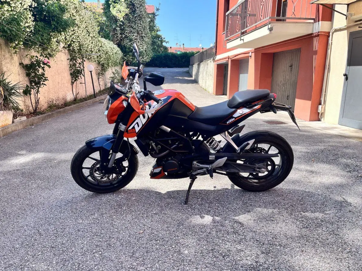 Vendo KTM 125 Duke usata a Pesaro (codice 10031392) - Moto.it