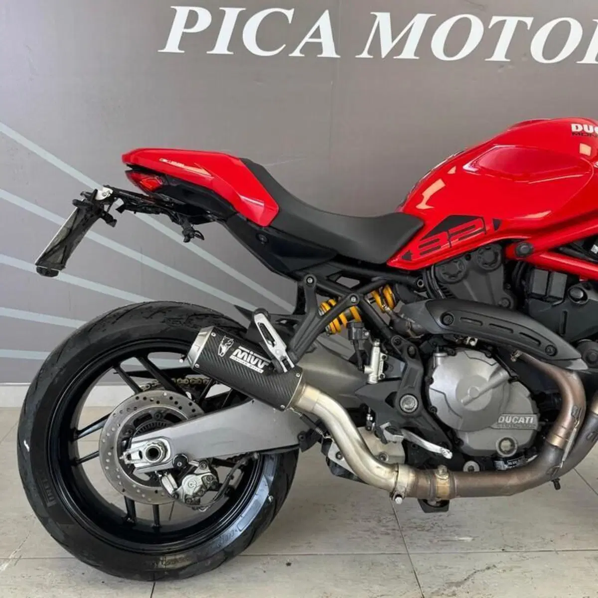 Vendo Ducati Monster 821 (2018 - 20) usata a Anzio (codice 10033991 ...