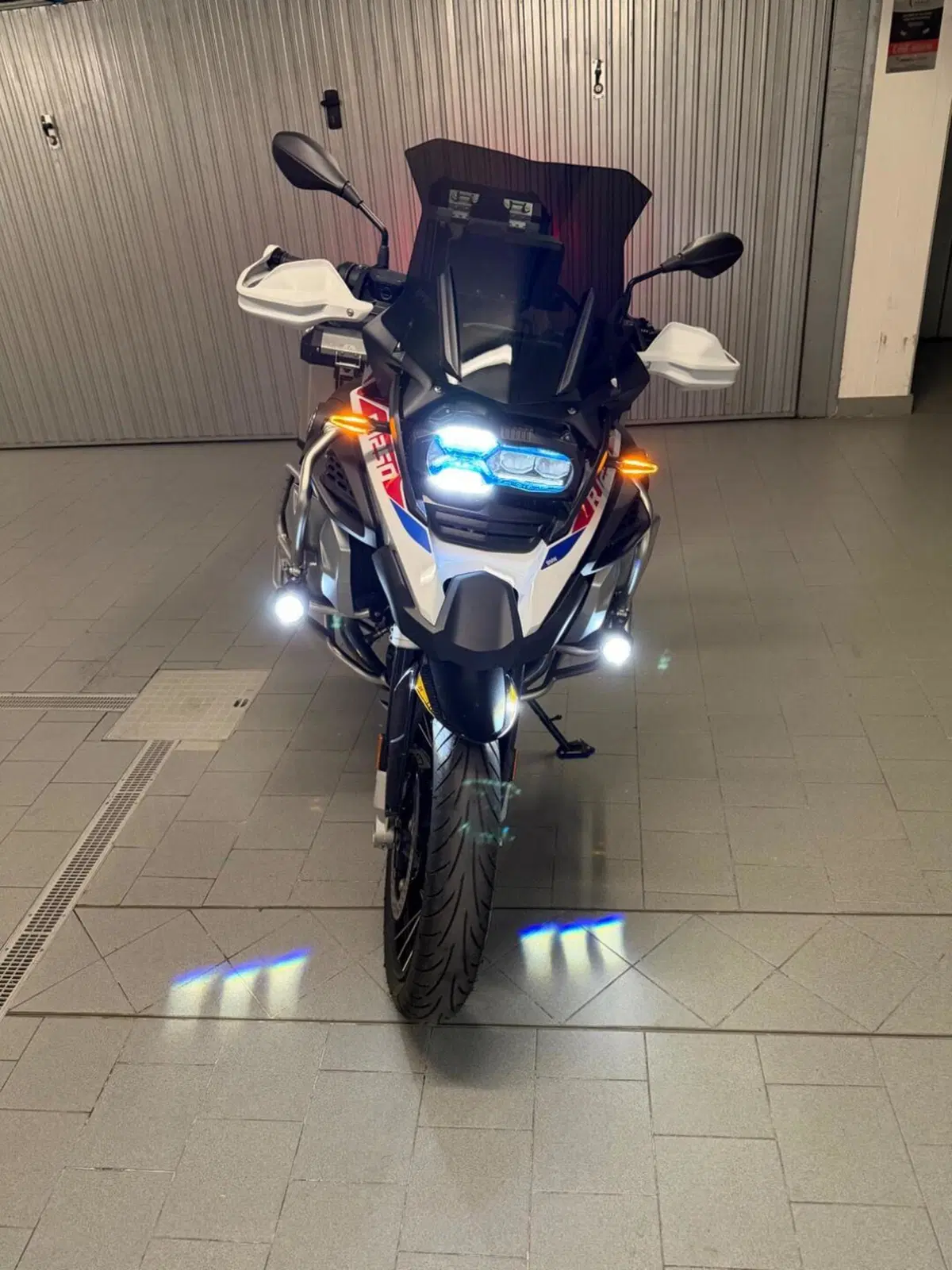 Vendo Bmw R 1250 GS Adventure (2021 - 24) usata a Ravenna (codice ...