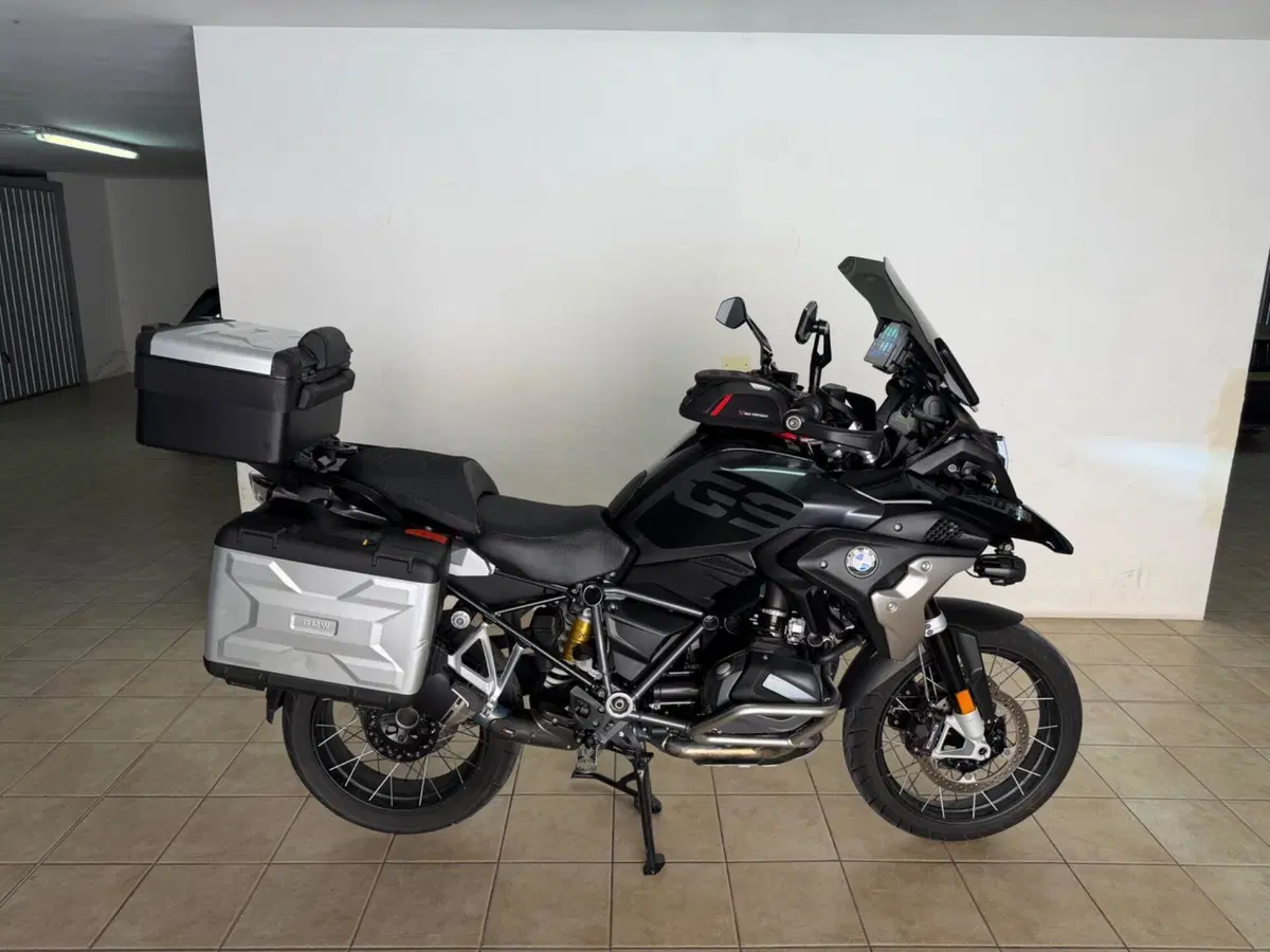 Vendo Bmw R 1250 GS (2021 - 24) usata a Tolentino (codice 10034180 ...