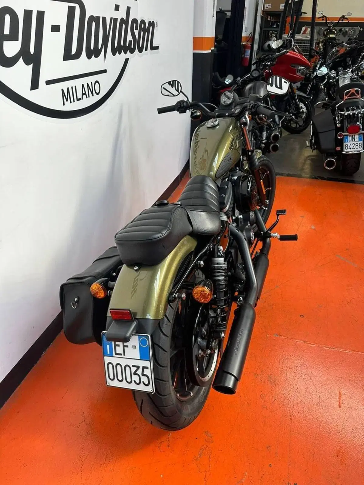 Vendo Harley-Davidson 883 Iron (2014 - 16) - XL 883N usata a Milano ...