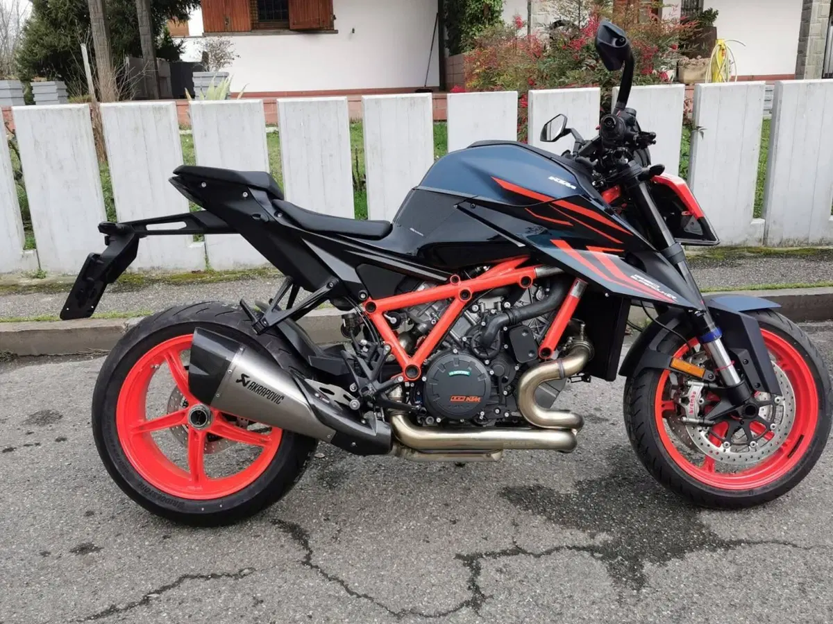 Vendo KTM 1290 Super Duke R EVO (2022 - 23) usata a FAENZA (codice ...
