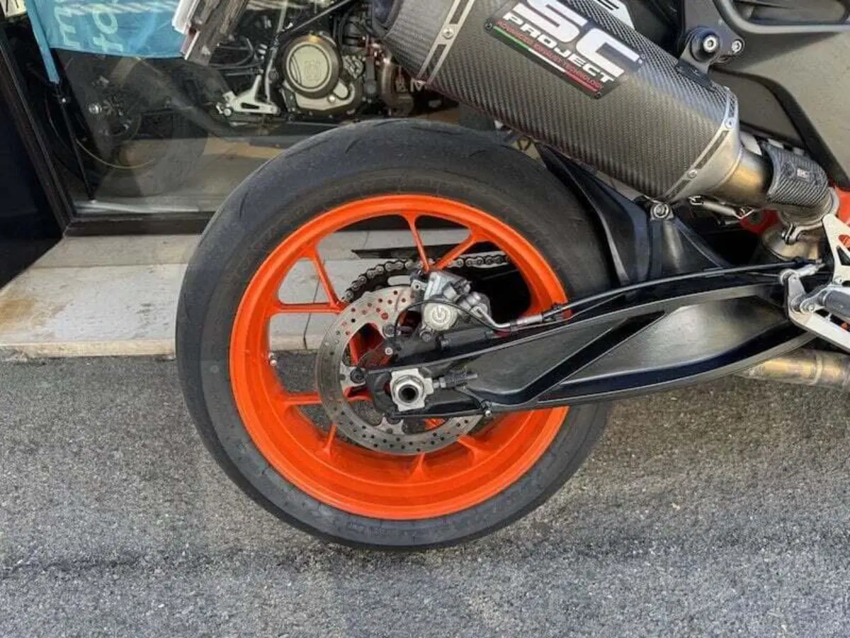 Vendo KTM 890 Duke (2021 - 23) usata a Firenze (codice 10035391) - Moto.it