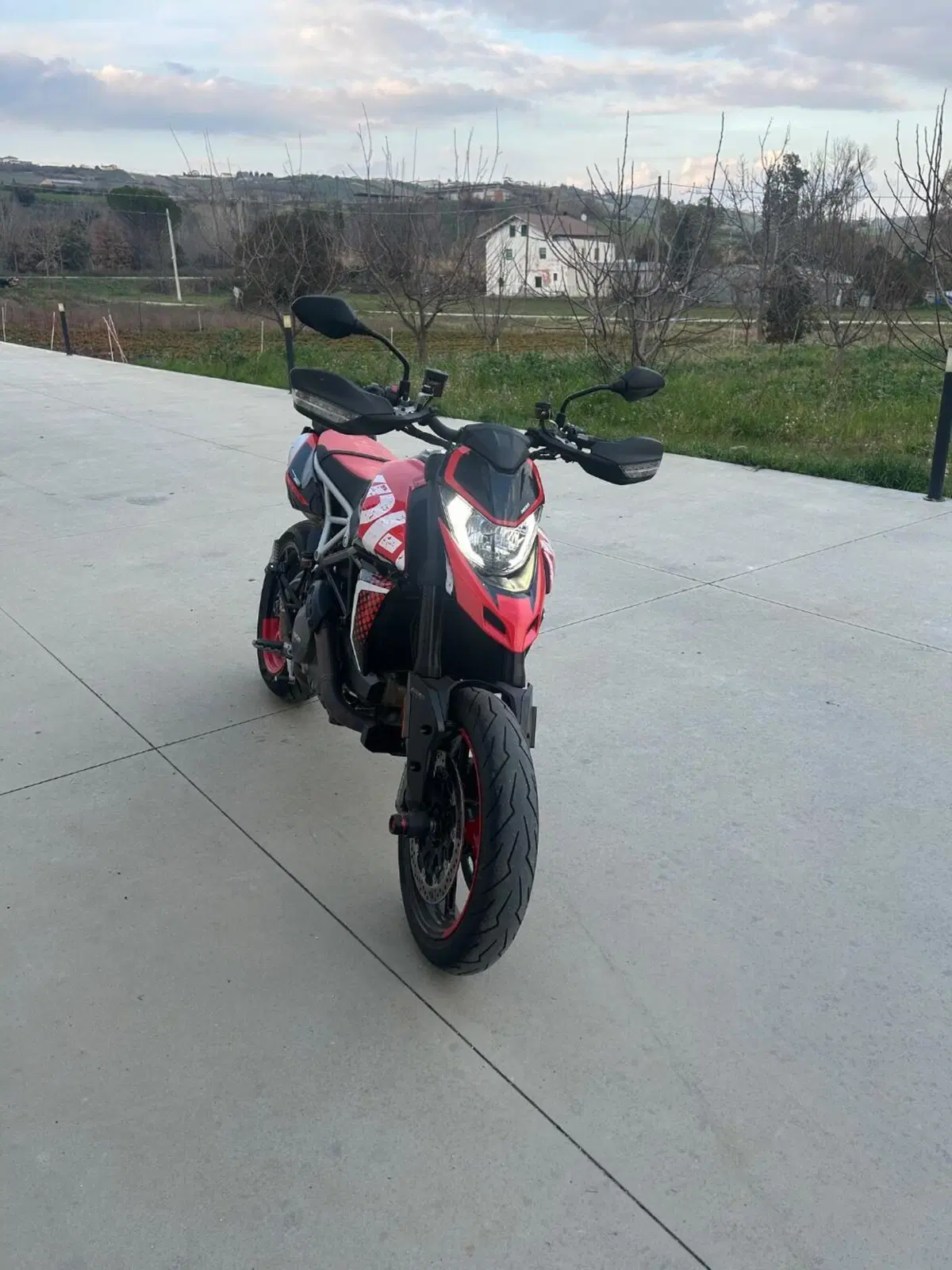 Vendo Ducati Hypermotard 950 RVE (2022 - 25) usata a Capestrano (codice ...