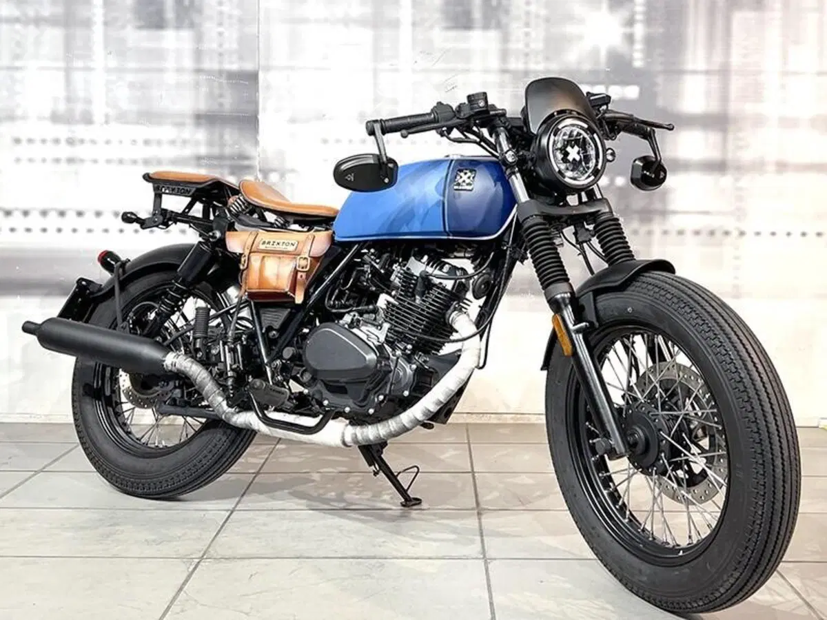 Vendo Brixton Motorcycles Rayburn 125 (2021 - 26) usata a Casalgrasso ...
