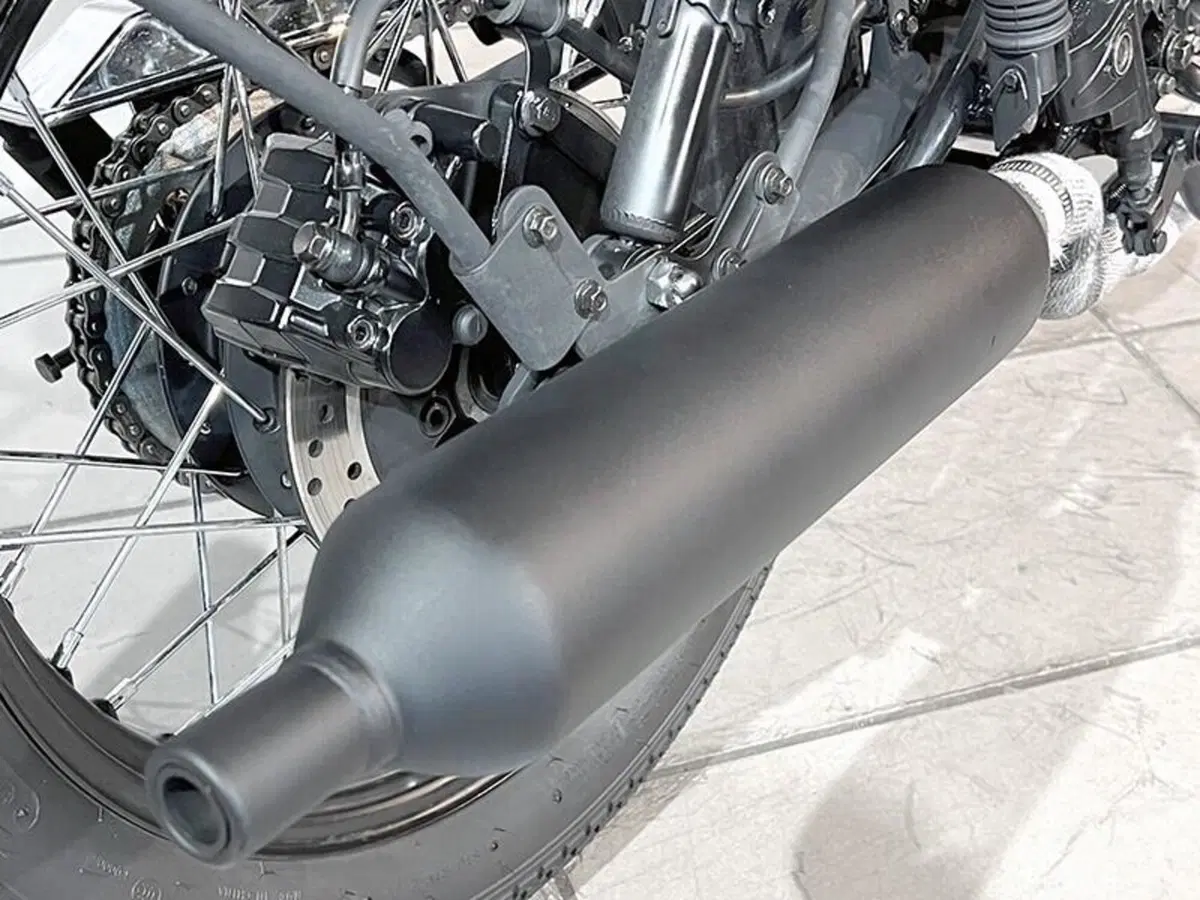 Vendo Brixton Motorcycles Rayburn 125 (2021 - 26) usata a Casalgrasso ...