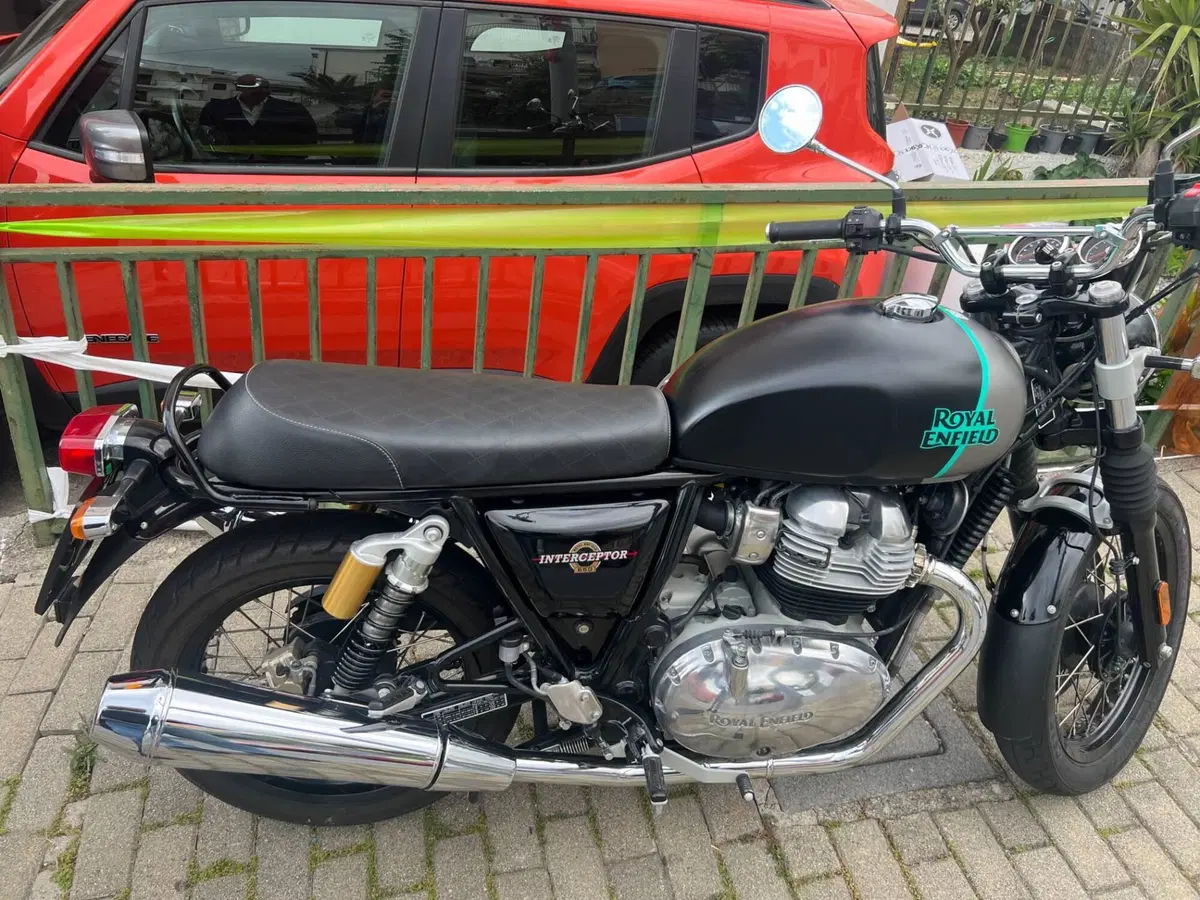 Vendo Royal Enfield Interceptor 650 (2021 - 26) usata a Paola (codice ...