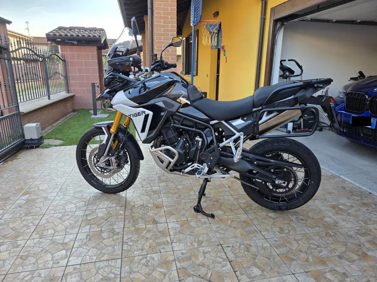 Vendo Triumph Tiger 900 Rally Pro (2024 - 26) usata a Vermezzo (codice ...