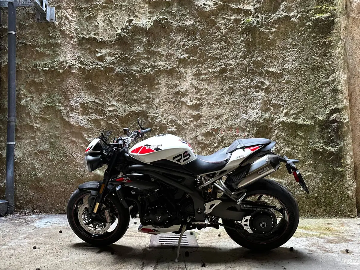 Vendo Triumph Speed Triple 1050 RS (2018 - 20) usata a Milano (codice ...