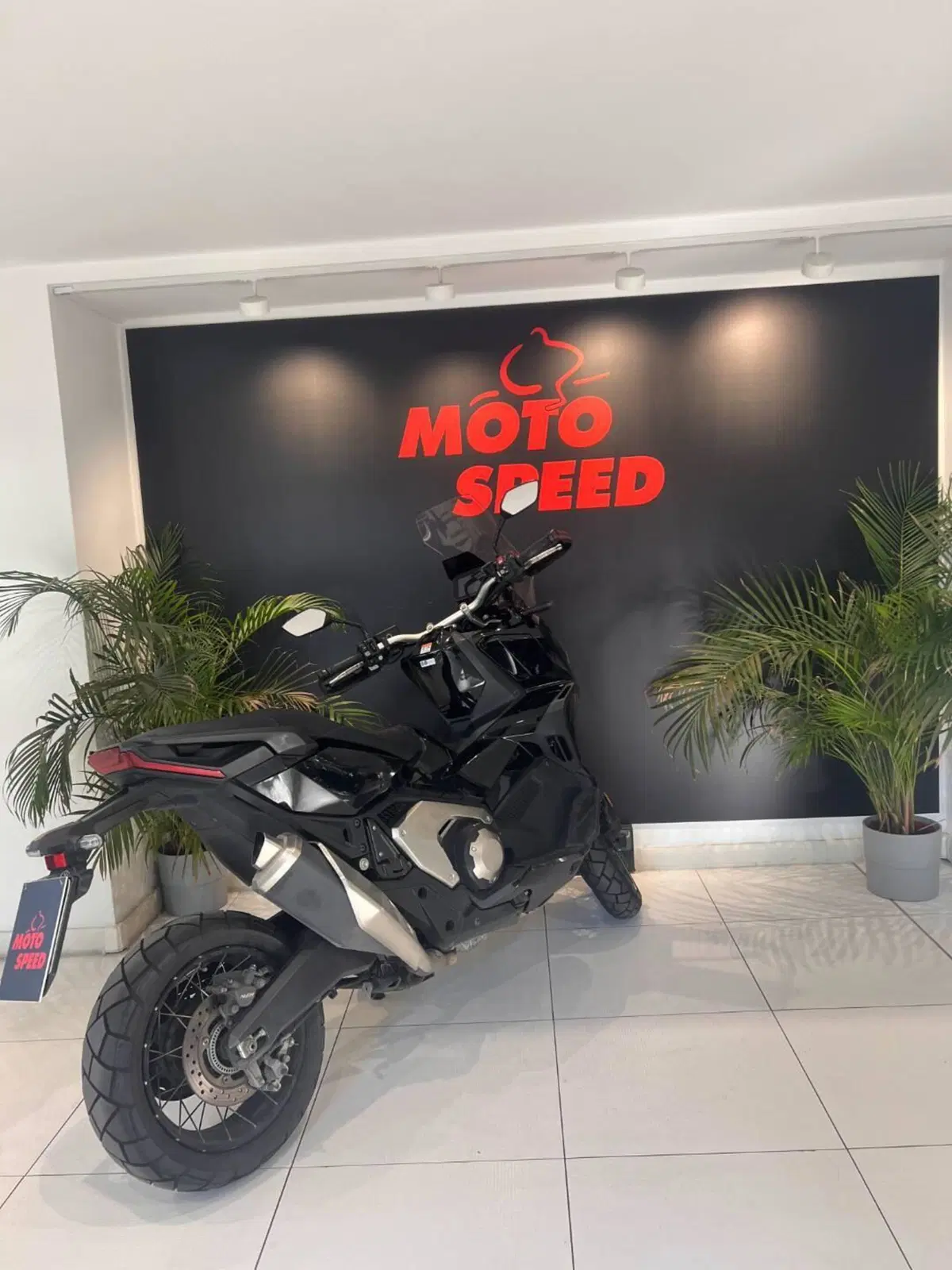 Vendo Honda X-ADV 750 DCT (2021 - 24) usata a Milano (codice 10038641 ...