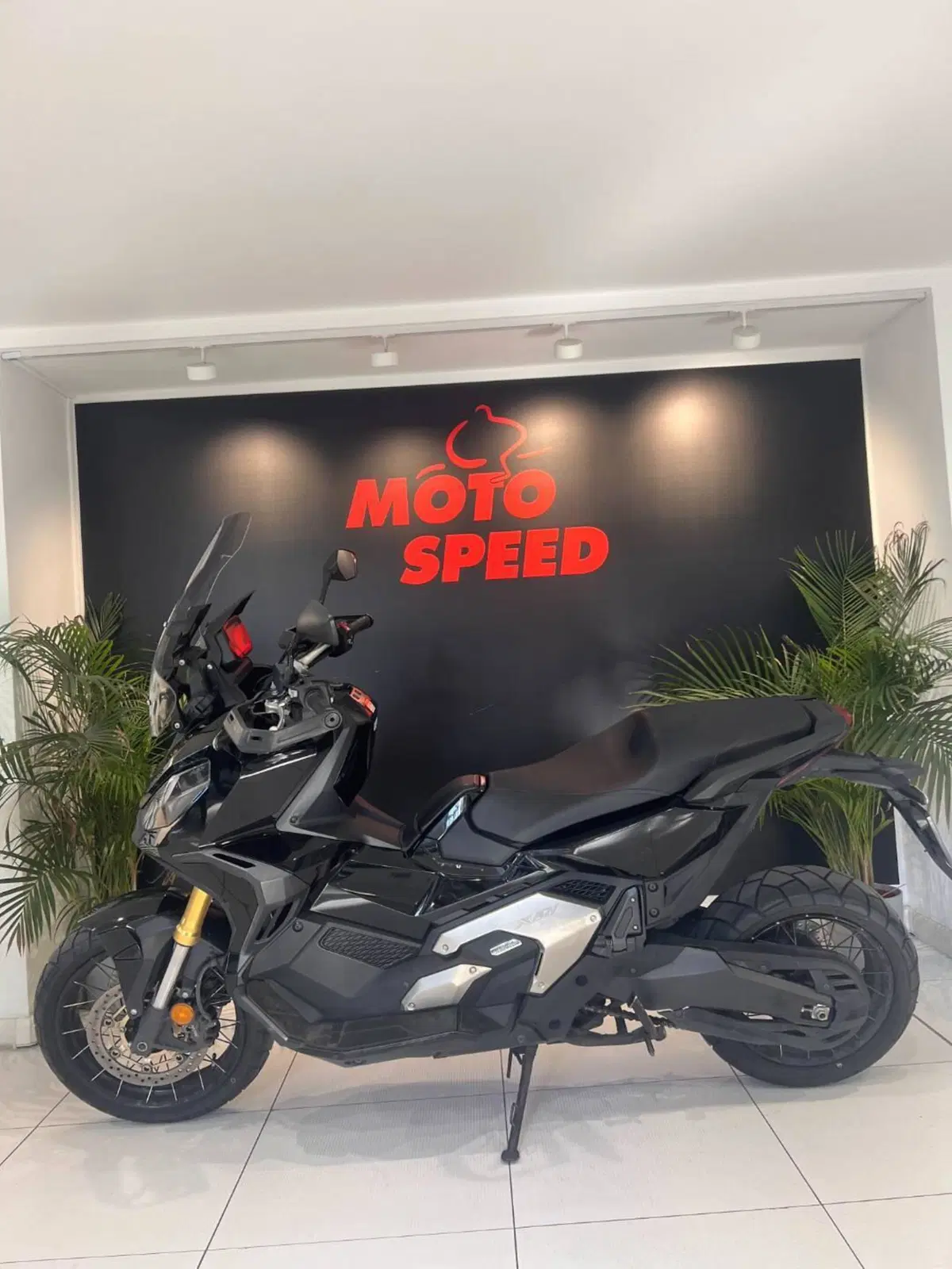 Vendo Honda X-ADV 750 DCT (2021 - 24) usata a Milano (codice 10038641 ...