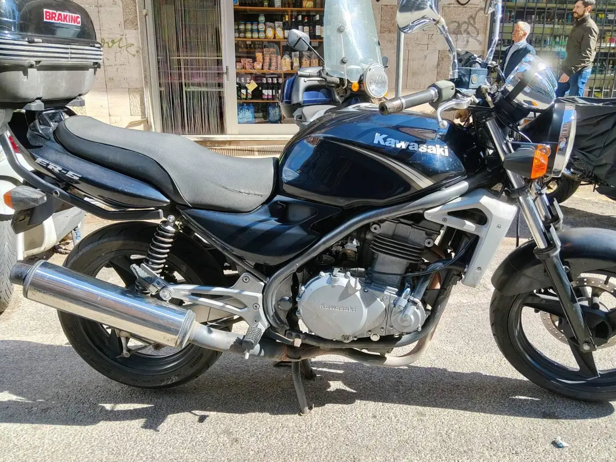Vendo Kawasaki ER-5 500 (2001 - 06) usata a Roma (codice 10038660 ...