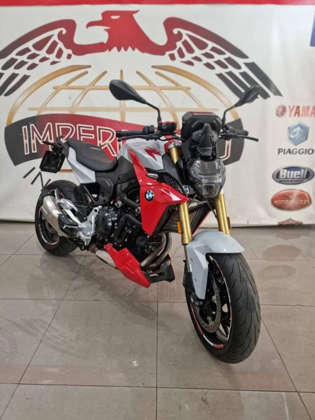 Vendo Bmw F 900 R (2021 - 24) usata a Castellammare di Stabia (codice ...