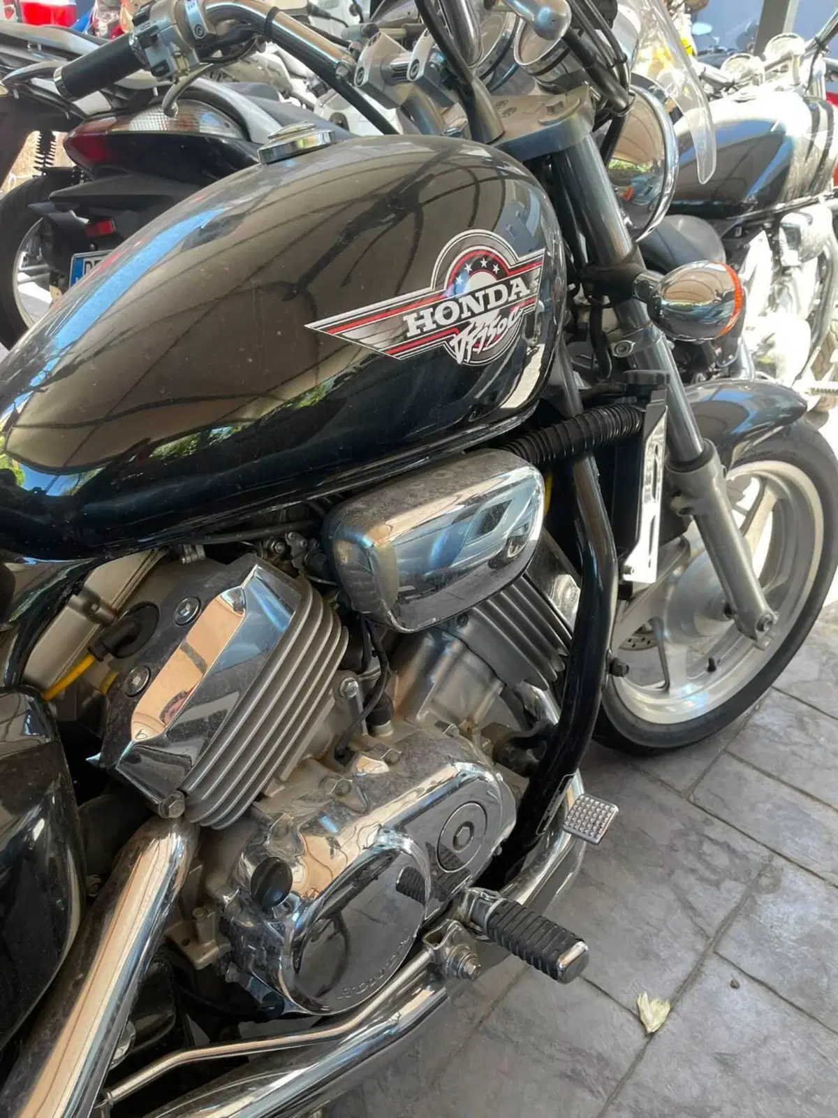 Vendo Honda VT 750 C Shadow Monotone (1997 - 01) usata a Sant'Egidio ...