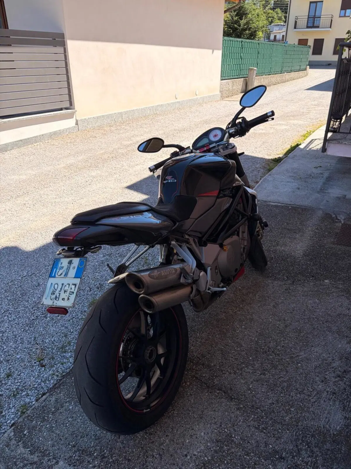 Vendo MV Agusta Brutale 910 R (2006 - 11) usata a Garbagnate Monastero ...