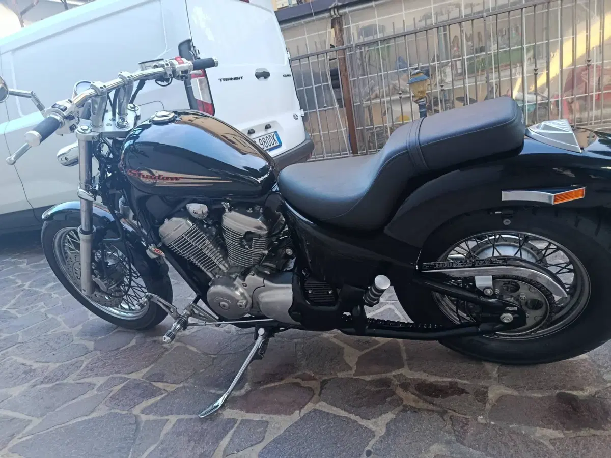 Vendo Honda Shadow VT 600 d'epoca a Rimini (codice 10039546) - Moto.it