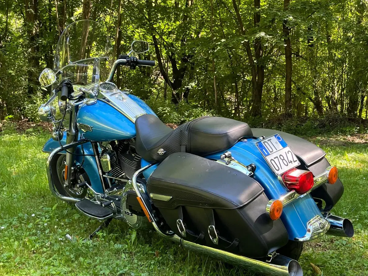 Vendo Harley-Davidson 103 Road King Classic (2011 - 13) - FLHRC usata a ...