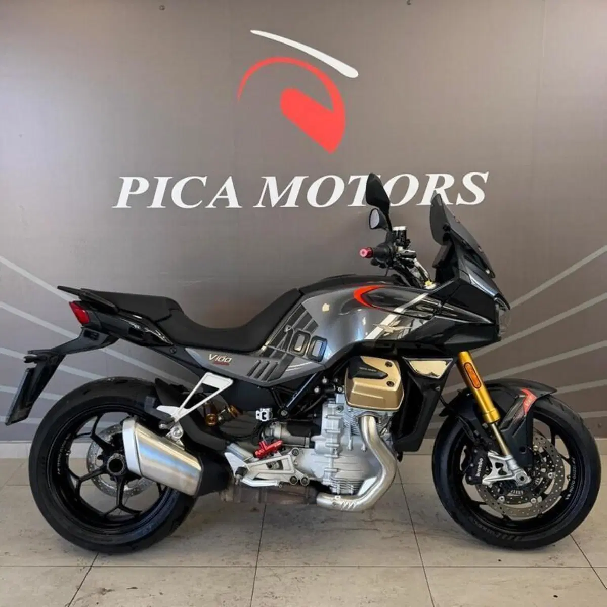 Vendo Moto Guzzi V100 Mandello S (2022 - 24) usata a Anzio (codice ...
