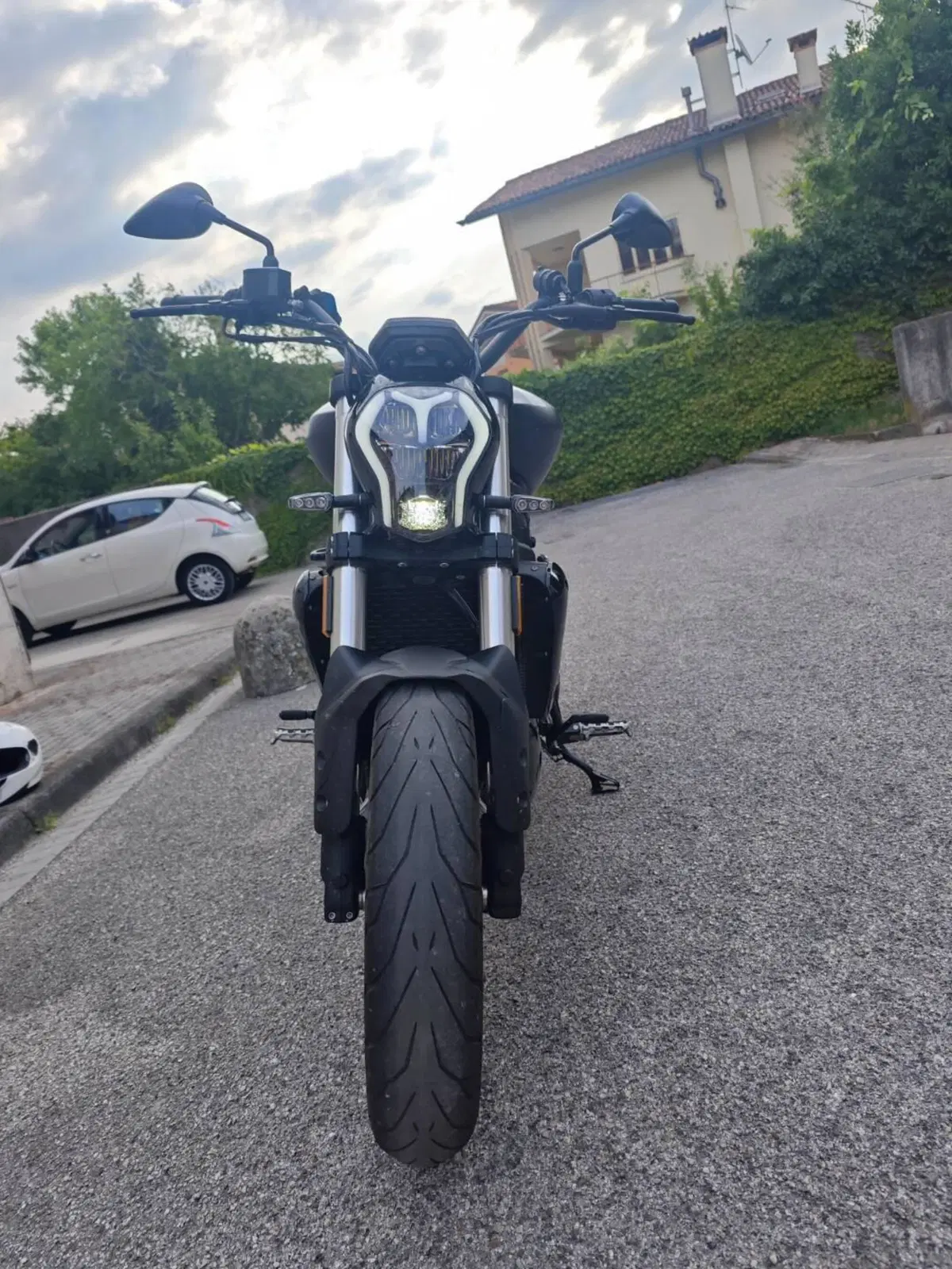 Vendo Benelli 502 C (2021 - 25) usata a Udine (codice 10040241) - Moto.it