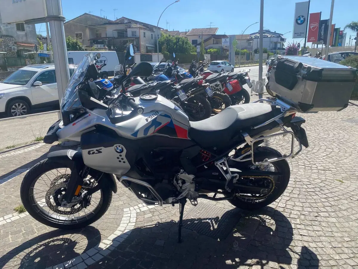 Vendo Bmw F 900 GS Adventure (2024 - 26) usata a Capua (codice 10041008 ...