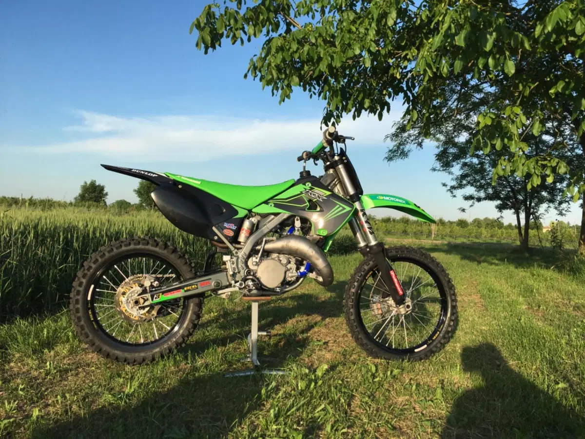 Vendo Kawasaki KX125 (2005 - 06) usata a Spilamberto (codice 10041841 ...