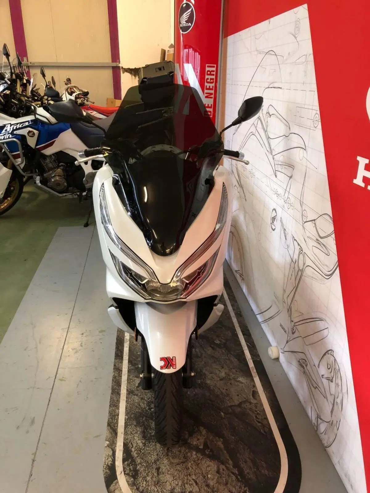 Vendo Honda PCX 125 (2018 - 20) usata a Pederobba (codice 10043147 ...