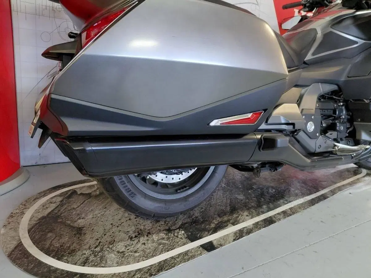 Vendo Honda GL 1800 Gold Wing (2018 - 20) usata a Pederobba (codice ...