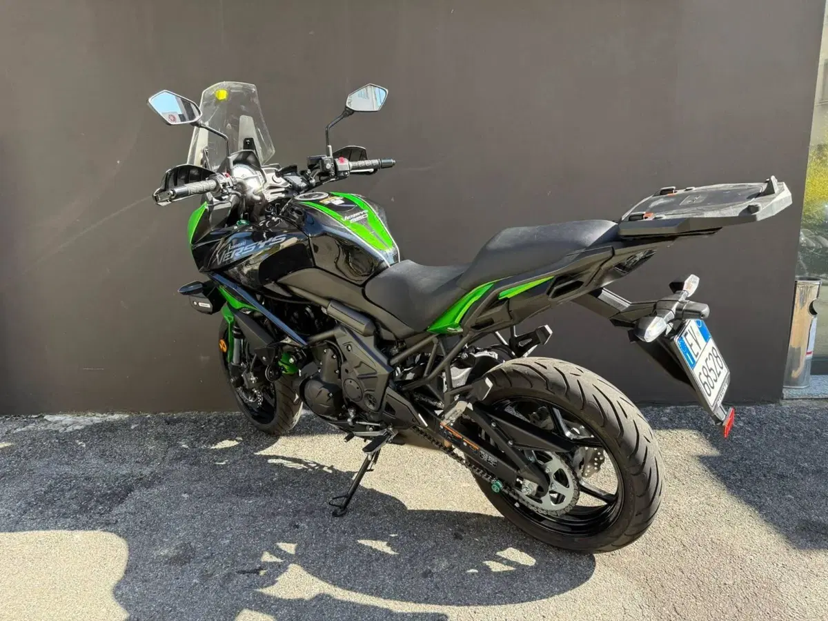 Vendo Kawasaki Versys 650 Grand Tourer (2021) usata a Erba (codice ...
