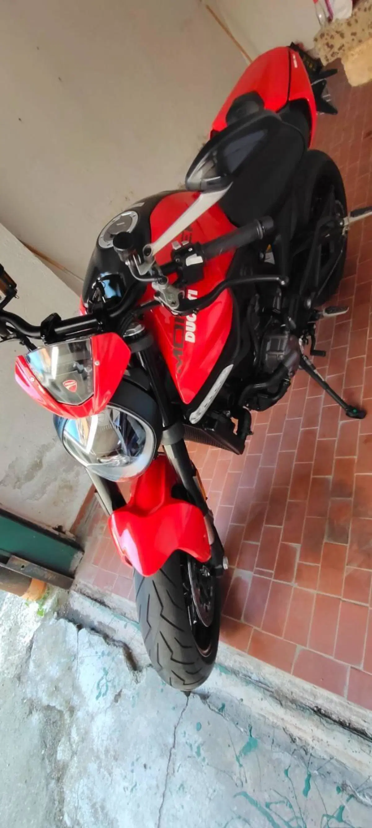 Vendo Ducati Monster 937 + (2021 - 25) usata a Pioltello (codice ...