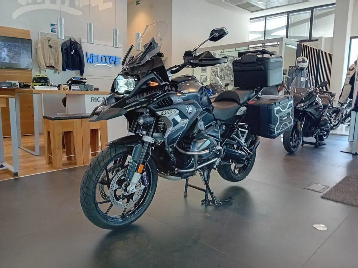 Vendo Bmw R 1250 GS (2021 - 24) usata a Correggio (codice 10043847 ...