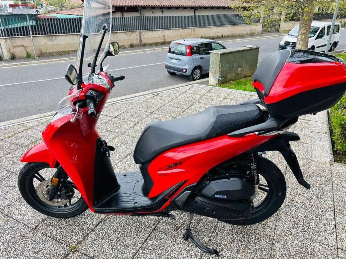 Vendo Honda SH 150i (2020 - 23) usata a Guidonia Montecelio (codice ...