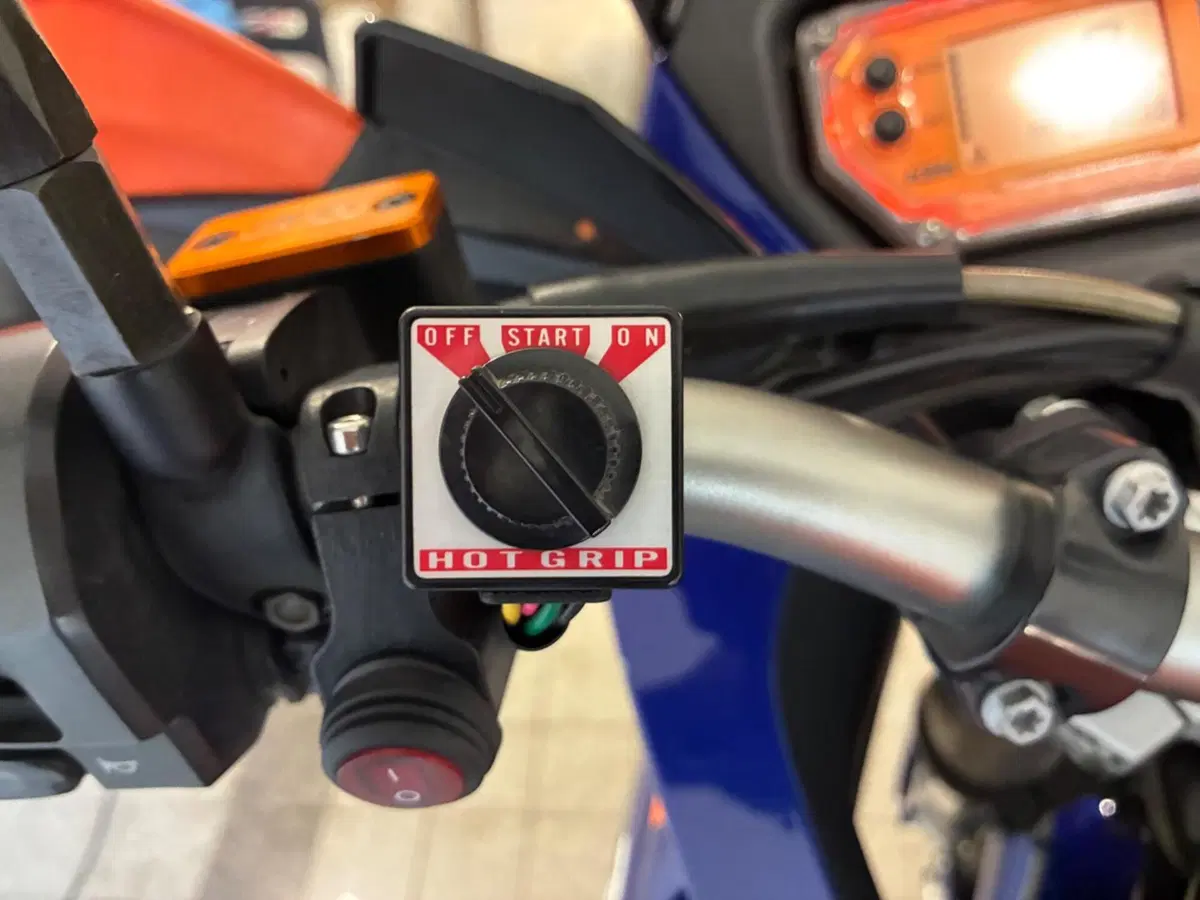 Vendo KTM 990 Adventure (2006 - 08) usata a Quattro Castella (codice ...