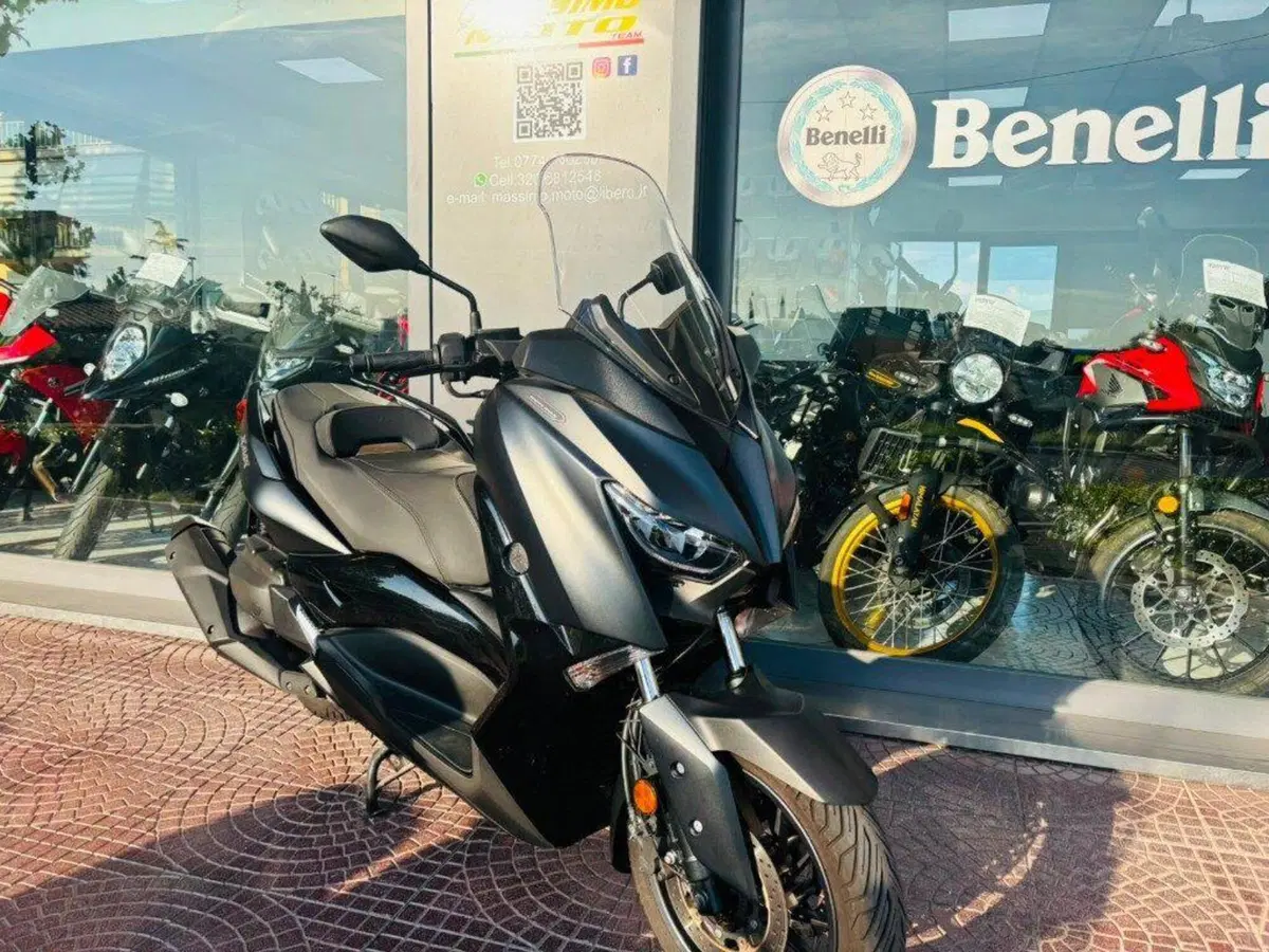 Vendo Yamaha X-Max 400 ABS (2017 - 20) usata a Guidonia Montecelio ...