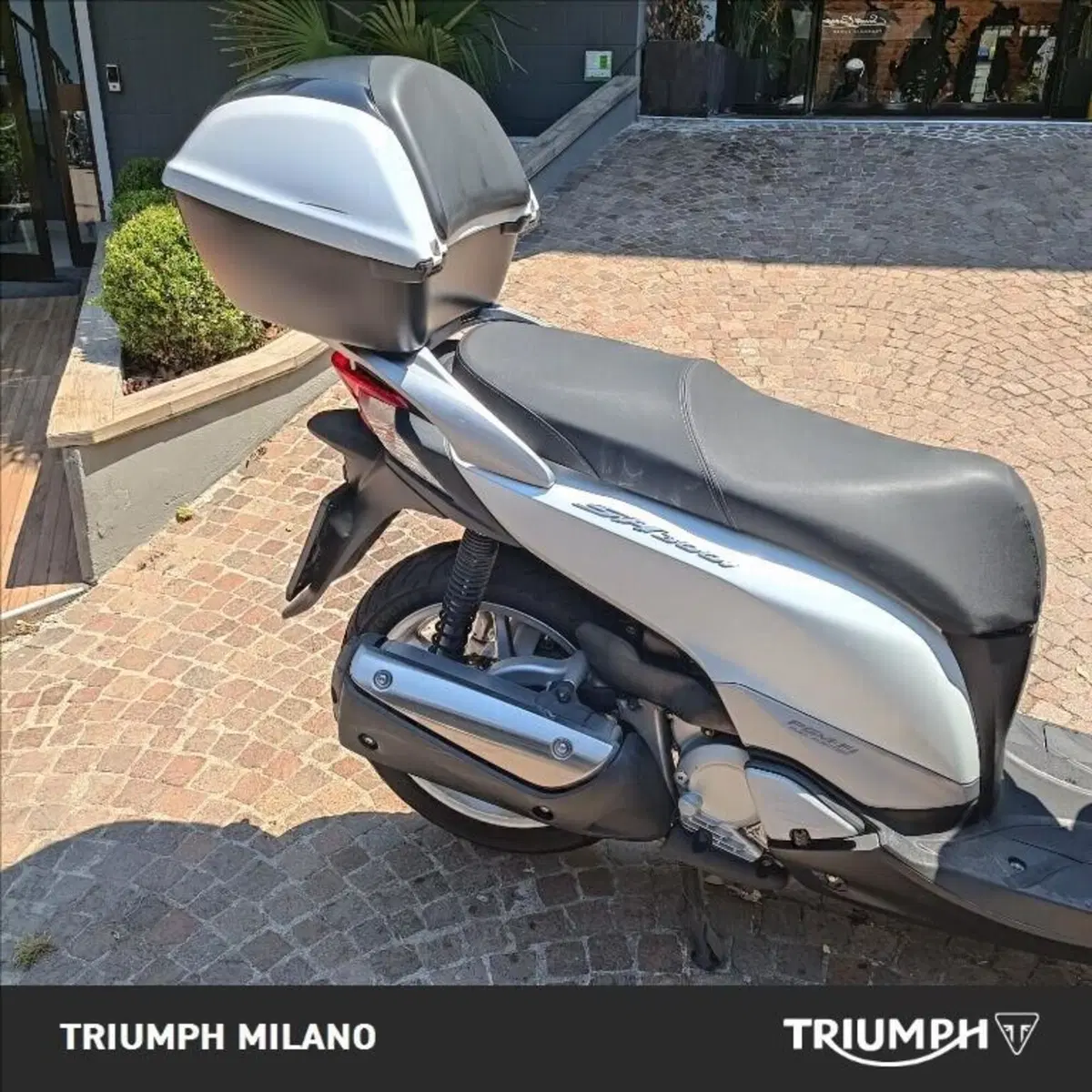 Vendo Honda SH 300 i (2011 - 14) usata a Milano (codice 10047877) - Moto.it