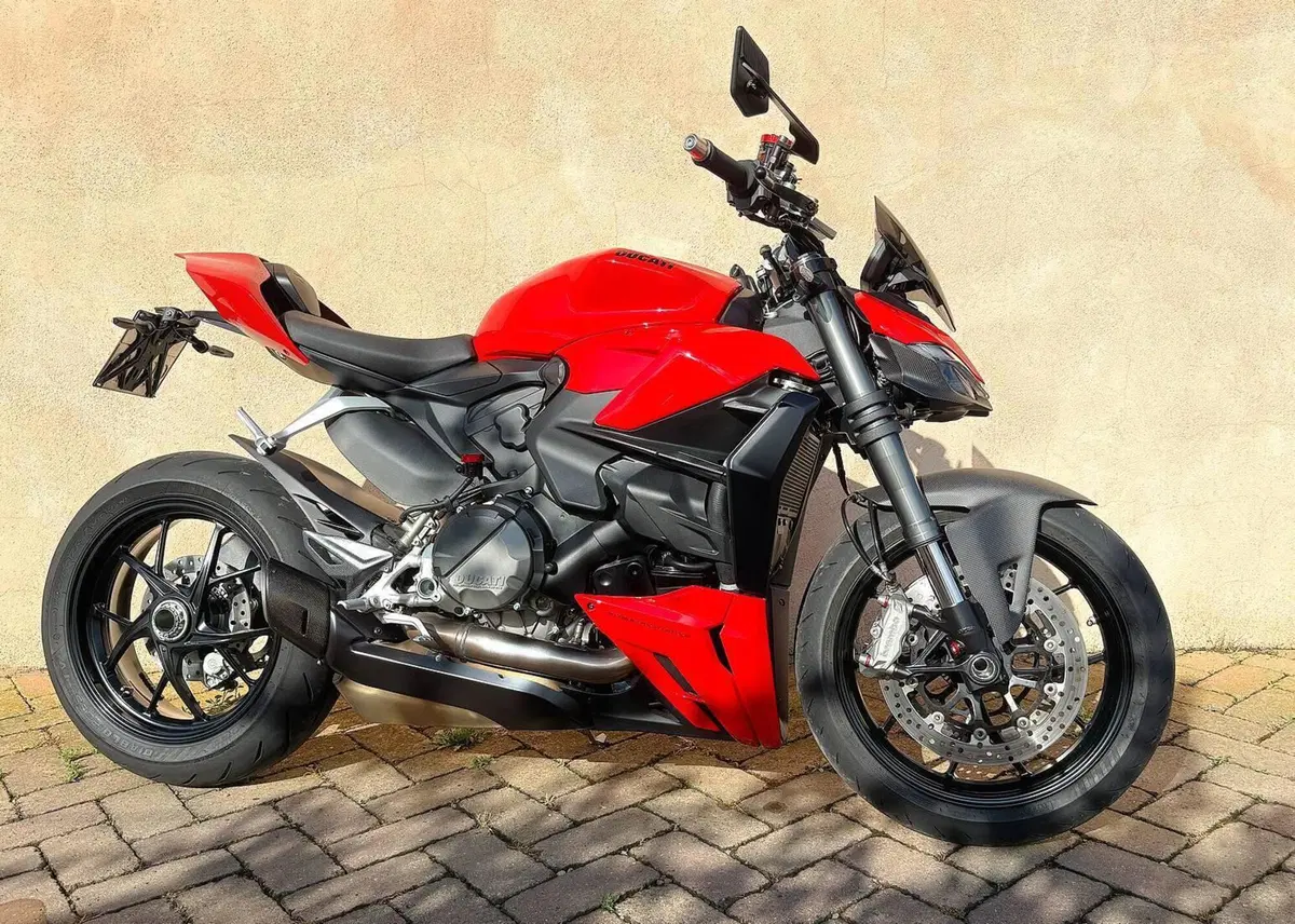 Vendo Ducati Streetfighter V2 (2022 - 24) usata a Polesine Zibello ...