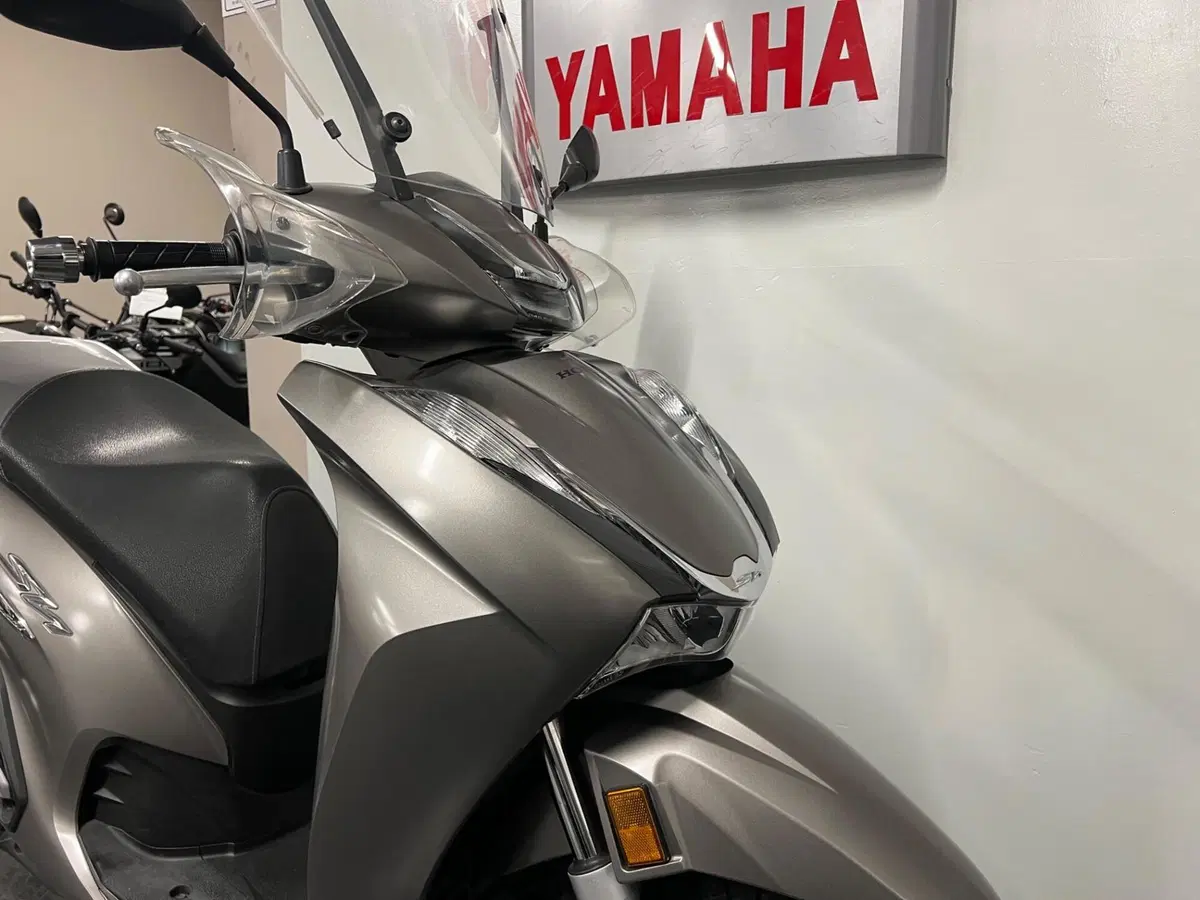 Vendo Honda SH 350 (2021 - 24) usata a Castellammare di Stabia (codice ...