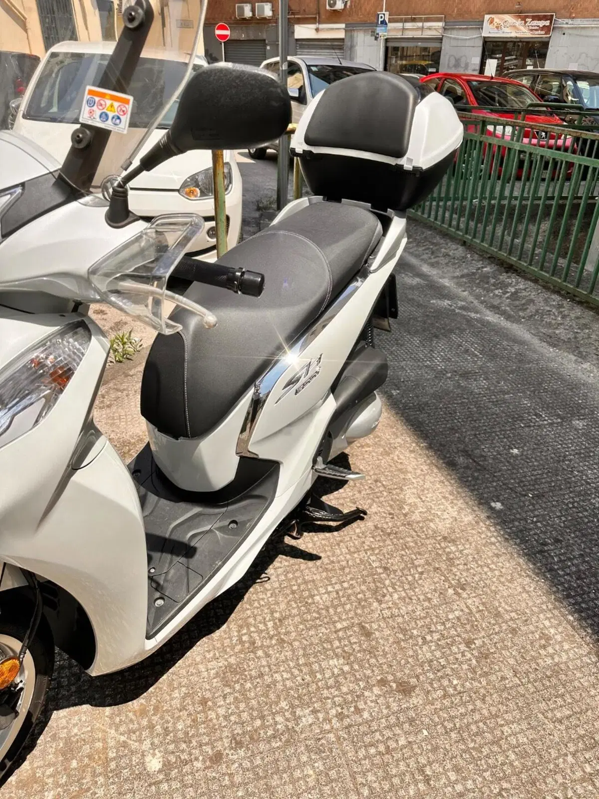 Vendo Honda SH 300 i ABS (2016 - 20) usata a Salerno (codice 10048103 ...