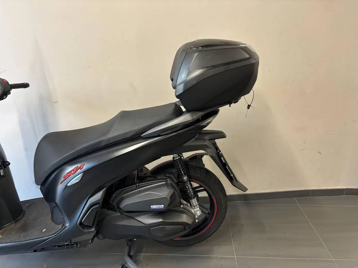 Vendo Honda SH 350 Sport (2021 - 24) usata a Salerno (codice 10048676 ...